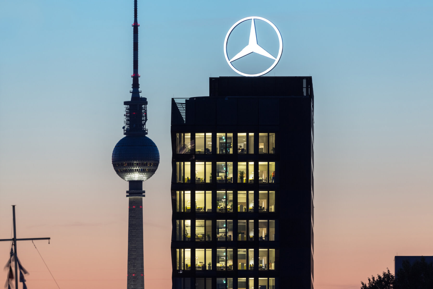 Mercedes-Benz Sales Germany, Berlin – HG Esch