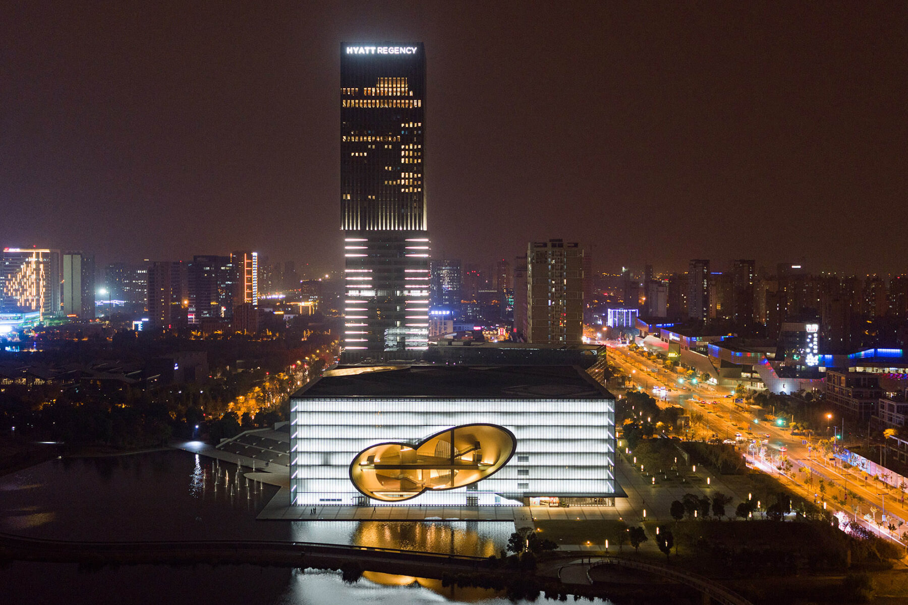 Poly Grand Theatre, Shanghai – HG Esch