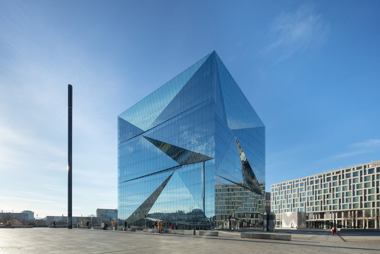 cube berlin – HG Esch