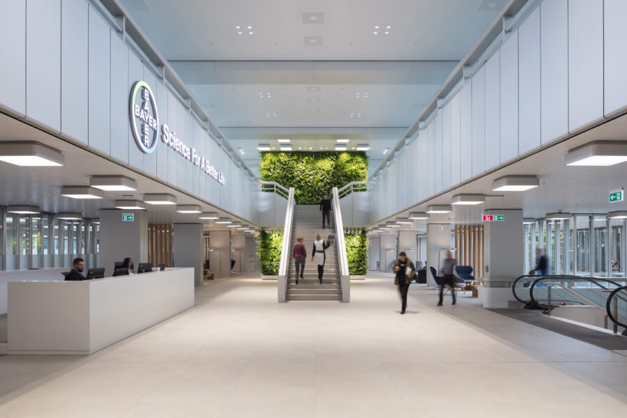 Bayer Foyer S101, Berlin – HG Esch