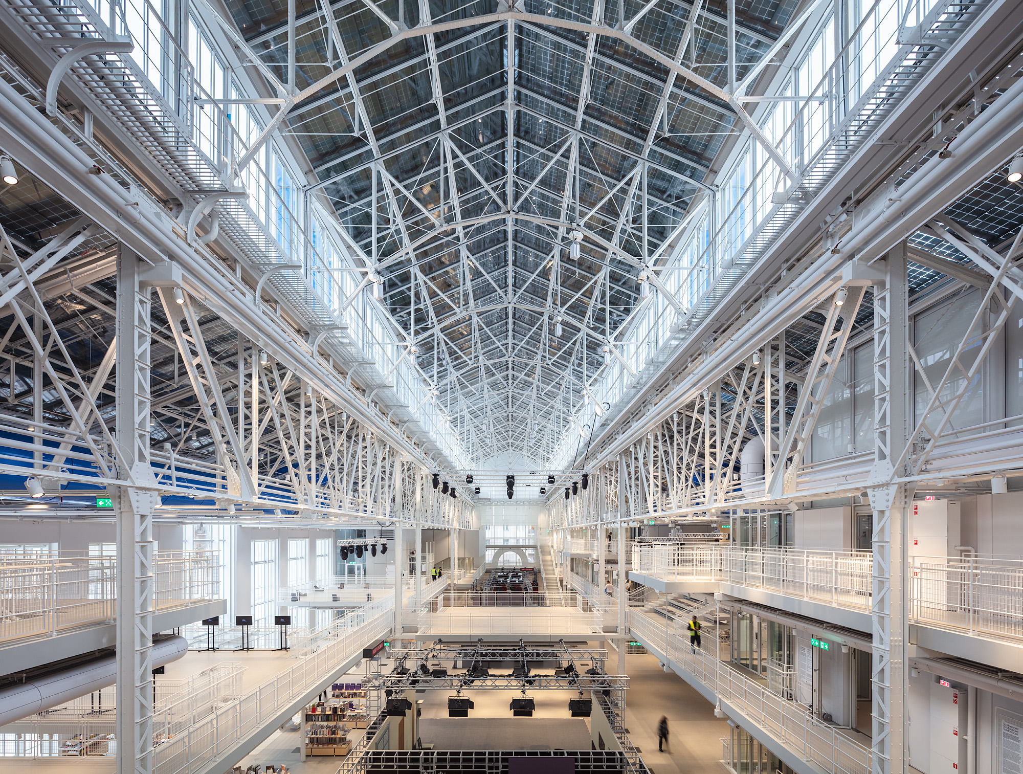 GES-2 Museum 14 – HG Esch