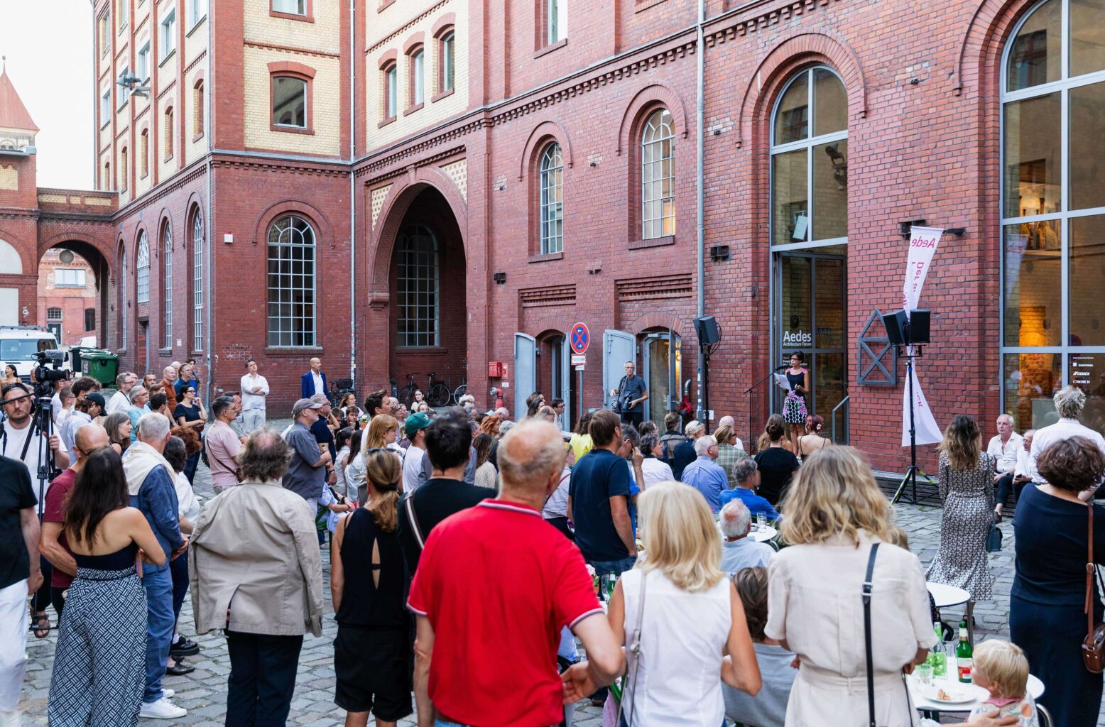 Pompeji – Der architektonische Blick I; Aedes Berlin – HG Esch